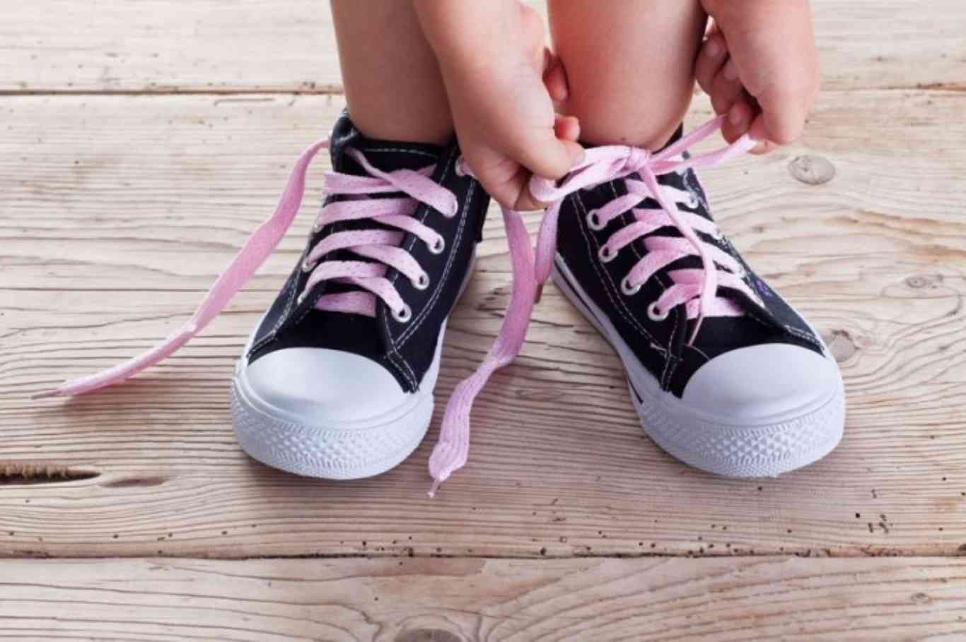 El truco definitivo para enseñar a los niños a atarse los cordones ...