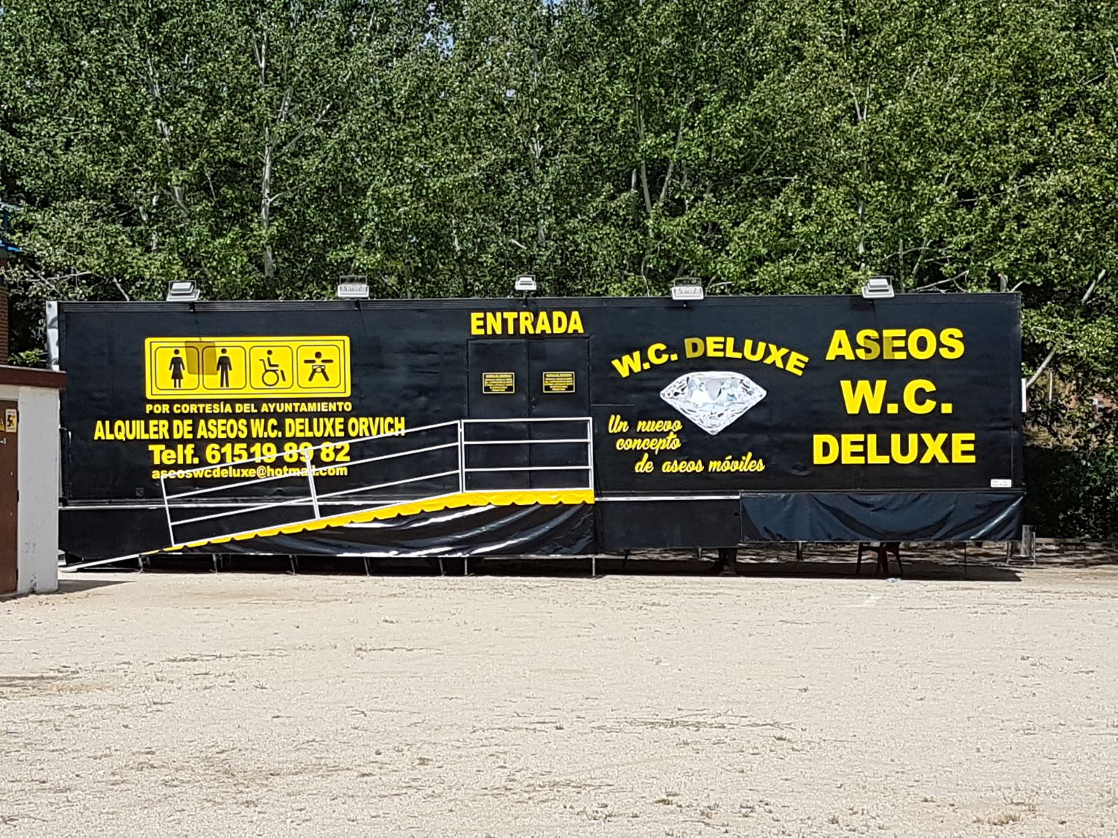 Nuevos aseos "deluxe" para las Ferias de Alcalá 2017 - Dream Alcalá