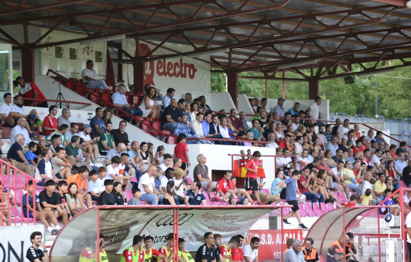 El CF Fuenlabrada se llevó el LIII Trofeo Cervantes - Dream Alcalá