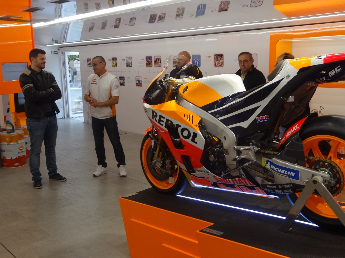 Repsol Racing Tour: la moto de Marc Márquez ya está en Alcalá de ...