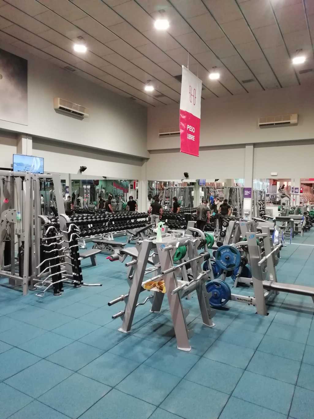 Altafit Gym Club El Val: 2.000 metros para tu entrenamiento con la ...