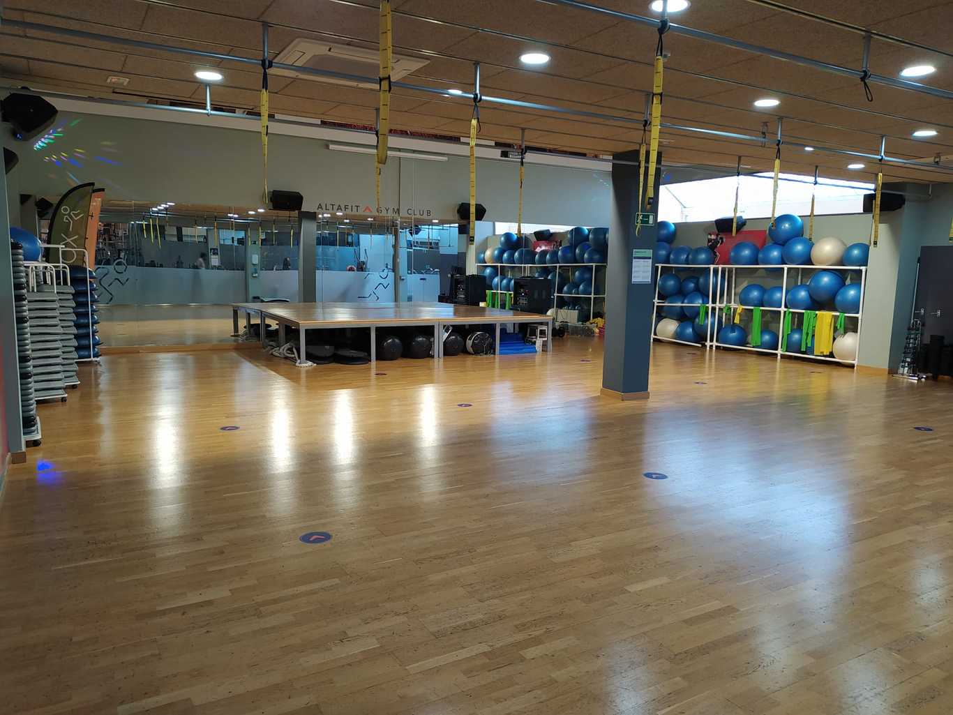 Altafit Gym Club El Val: 2.000 metros para tu entrenamiento con la ...