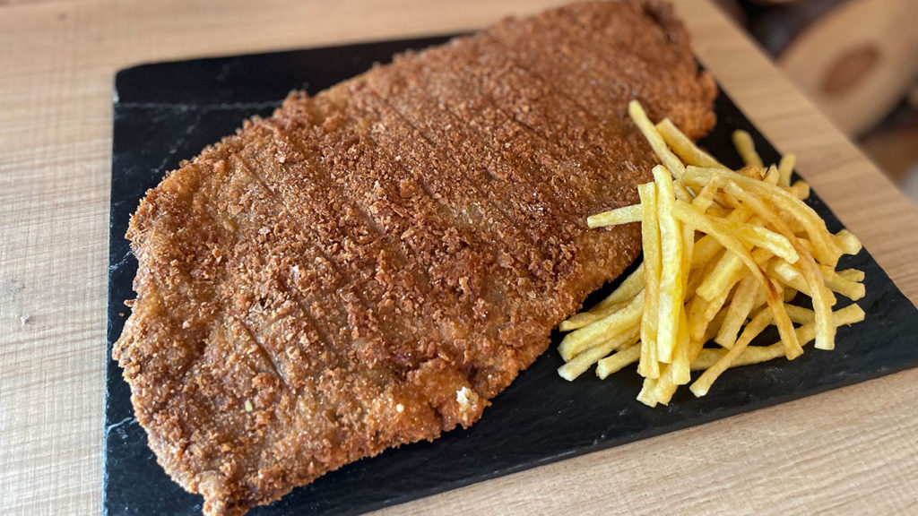 Antológico: el mejor cachopo de España podría estar en Alcalá de ...