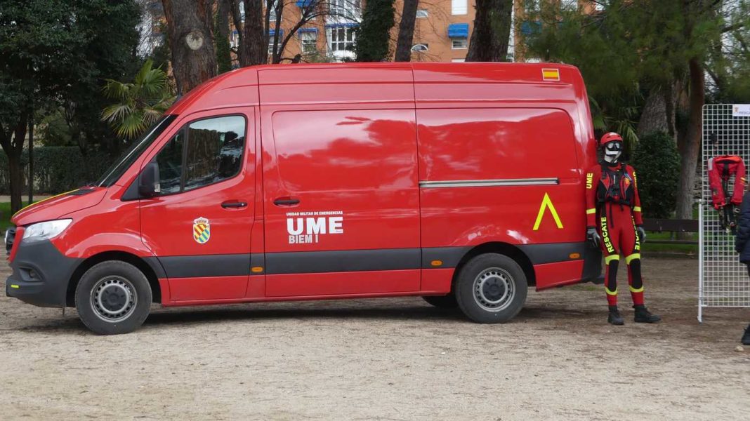 Gran exhibición de vehículos de la UME en Alcalá de Henares - Dream Alcalá