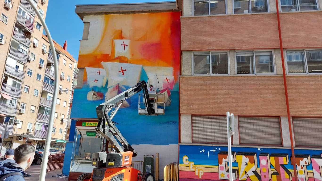 Hacia el horizonte: el nuevo mural de Manu Cardiel en el Colegio ...