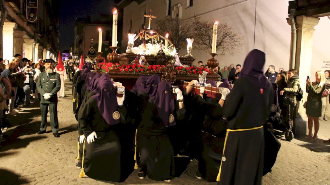 Salida de la procesión del silencio o Santo Entierro 2023 - Dream Alcalá