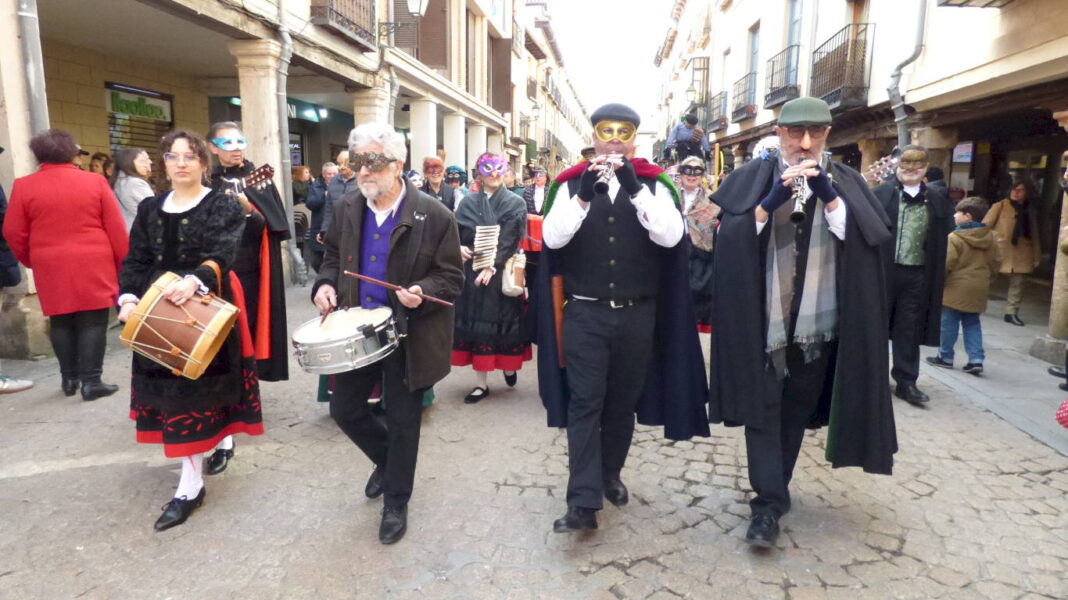 Manteo del Pelele del Carnaval de Alcalá de Henares 2026 - Dream Alcalá